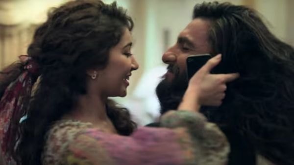 Who Is Sara Arjun | Who Is Sara Arjun Father | Sara Arjun And Ranveer ...