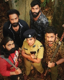 Varaham (2023) Movie: കാസ്റ്റ് & ക്രു, റിലീസ് ഡേറ്റ്, ട്രൈലെർ , സോങ്‌സ് , നിരൂപണം, വരാഹം വാർത്തക ...