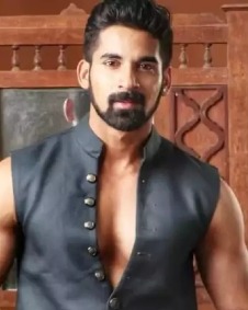 Akshay Waghmare Biography | Akshay Waghmare Girlfriend, Wife, Family ...