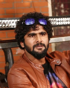 Abhilash Biography | Abhilash Girlfriend, Wife, Family & Net Worth ...