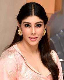 Aditi Singh Movies | Aditi Singh: Height, Age, Husband, Boyfriend ...