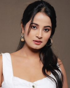 Anusha Rai Biography | Anusha Rai Boyfriend, Husband, Family & Net Worth - FilmiBeat