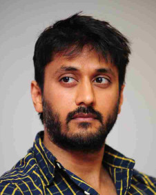 How Tall Is Chetan Kumar | Height Comparison Tool