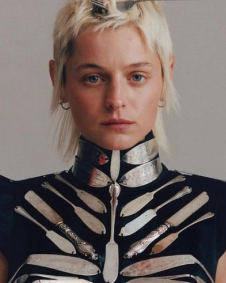 Emma Corrin Movies | Emma Corrin: Height, Age, Husband, Boyfriend ...