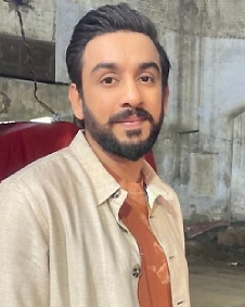 Gandharv Dewan Movies | Gandharv Dewan: Height, Age, Wife, Girlfriend ...