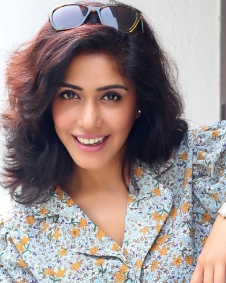 மமதி சாரி பயோடேட்டா | Mamathi Biography in Tamil - Filmibeat Tamil