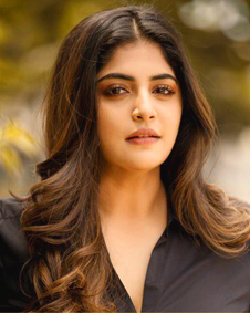 Manjima Mohan Movies | Manjima Mohan: Height, Age, Husband, Boyfriend ...
