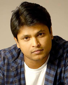 Navin Nooli Biography | Navin Nooli Girlfriend, Wife, Family & Net ...