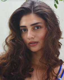 Nazia Davison Movies | Nazia Davison: Height, Age, Husband, Boyfriend, Biography - Filmibeat