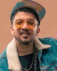 Rapper Naezy (Naved Shaikh) Biography | Rapper Naezy Girlfriend, Wife ...