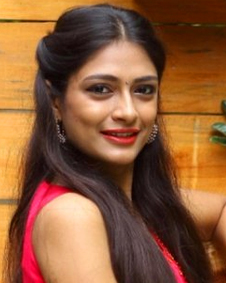 Sastika Rajendran Movies | Sastika Rajendran: Height, Age, Husband ...