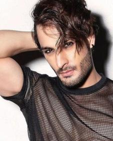 Umar Riaz Movies | Umar Riaz: Height, Age, Wife, Girlfriend, Biography ...