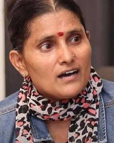 வசந்தி (Vasanthi): திரைப்படங்கள், வயது, பயோடேட்டா, புகைப்படங்கள் ...