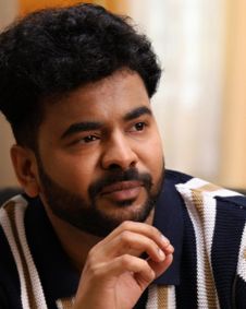 Vinoth Movies | Vinoth: Height, Age, Wife, Girlfriend, Biography ...
