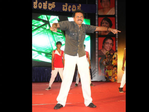 ನಟ ವಿನೋದ್ ರಾಜ್ ಕಾರು ಡಿಕ್ಕಿ; ಇಬ್ಬರು ಗಂಭೀರ | Actor Vinod Raj Bolero ...