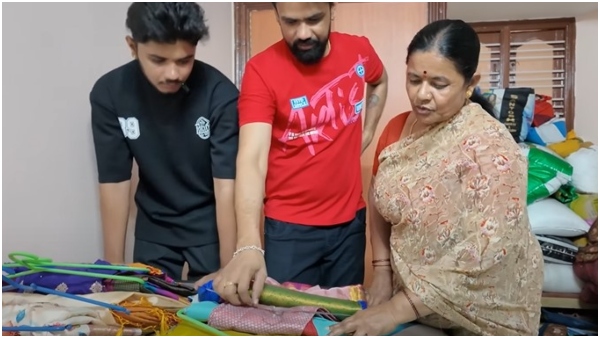 VJ Manoj & Bhagyamma: ಸೋಷಿಯಲ್‌ ಮೀಡಿಯಾ ಸೆನ್ಸೇಷನ್ ಮದರ್ ಭಾಗ್ಯಮ್ಮ ಬಳಿ ಇರುವ ...
