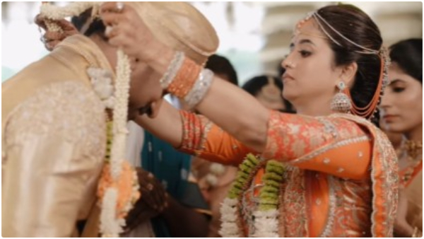 2 ಲಕ್ಷದ ಸೀರೆಯುಟ್ಟು 2ನೇ ಮದುವೆಯಾದ ಚೈತ್ರಾ; ಮದುವೆಗೆ ಬಂದವರು ಯಾರ್ಯಾರು? | Anchor chaitra vasudevan and ...