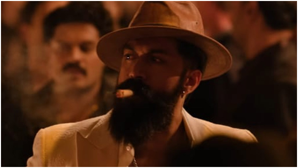 ಅಂದು ಹೇಳಿದ್ದನ್ನು ಮಾಡಿ ತೋರಿಸುತ್ತಿರುವ ರಾಕಿಂಗ್ ಸ್ಟಾರ್ ಯಶ್; ವೀಡಿಯೋ ವೈರಲ್ ...