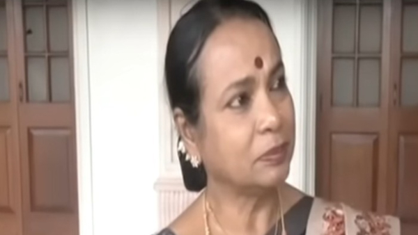 ದರ್ಶನ್ ಮತ್ತೆ ಜೈಲಿಗೆ ; ಎಷ್ಟೇ ದೊಡ್ಡವರಿದ್ದರೂ ಚೌಕಟ್ಟಿನಲ್ಲಿ ಇರಬೇಕು ಎಂದ ಉಮಾಶ್ರೀ ! | Veteran Actress ...