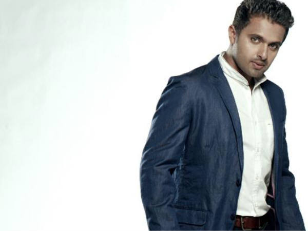 Actor Vineeth Kumar to direct his first film - Malayalam Filmibeat