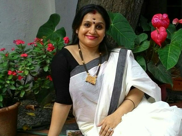 Filmibeat interview with yesterday's actress Suchitra - Malayalam Filmibeat