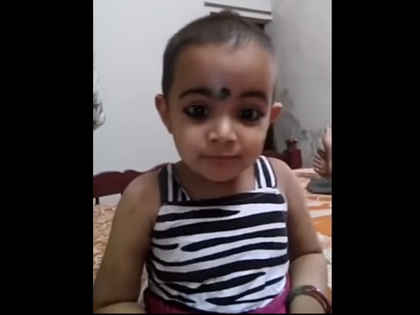 K S Chithra Met Rukmini Lliltle Baby Sang Manjal Prasadavum Nettiyil ...