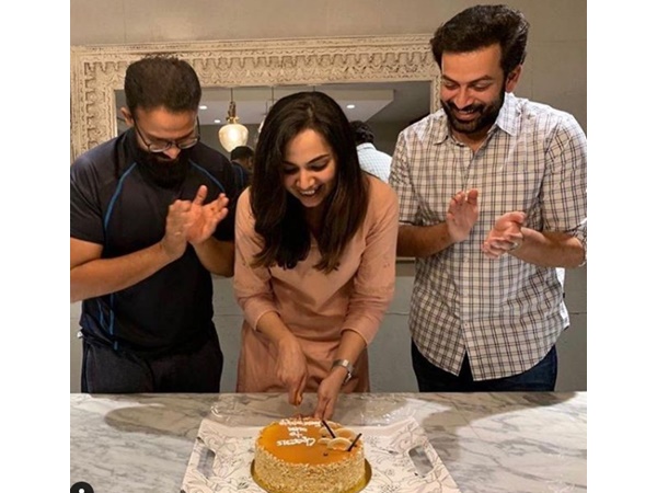 Prithviraj and Jayasurya meet actress Samvrutha Sunil - Malayalam Filmibeat