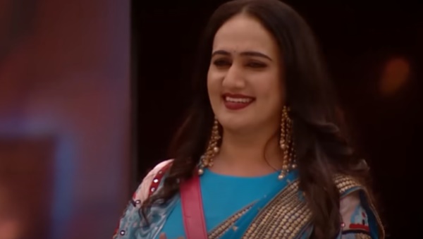 Bigg Boss Malayalam Season 5: Anu Joseph Enters The House With A ...