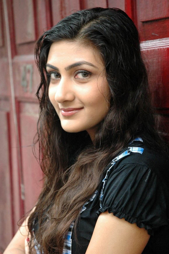 20+ Neelam Photos: Find Latest HD Images, Pictures, Stills & Pics ...