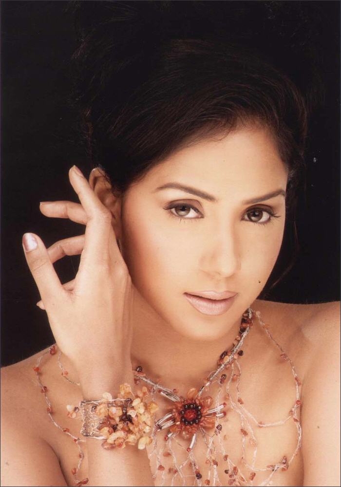 Vidhu Photos | Vidhu Latest HD Pics |Vidhu New Images - Filmibeat