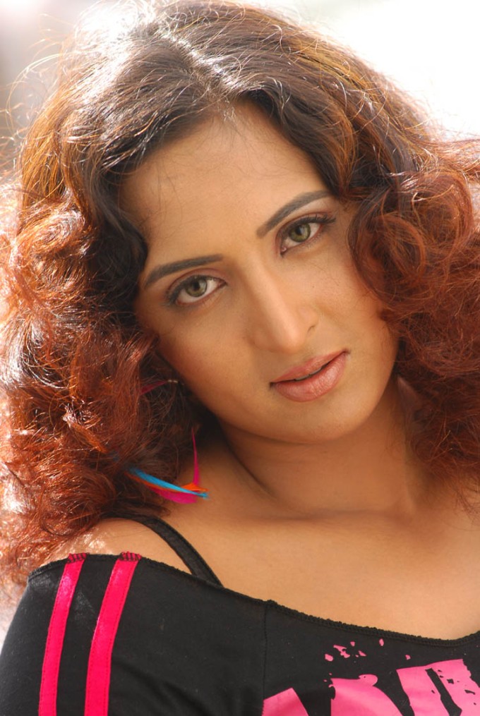 70+ Vanitha Reddy Photos: Find Latest HD Images, Pictures, Stills ...