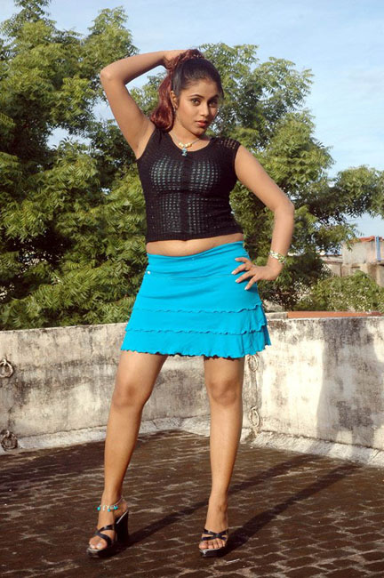 Samna Photos | Samna Latest HD Pics |Samna New Images - Filmibeat