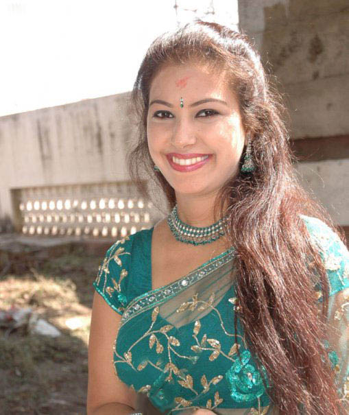 Bhuvana Photos | Bhuvana Latest HD Pics |Bhuvana New Images - Filmibeat