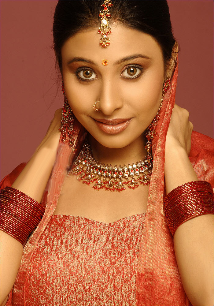 Aadin Photos: Find Latest HD Images, Pictures, Stills & Pics - Filmibeat