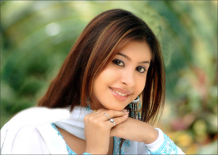 Aadin Photos: Find Latest HD Images, Pictures, Stills & Pics - Filmibeat