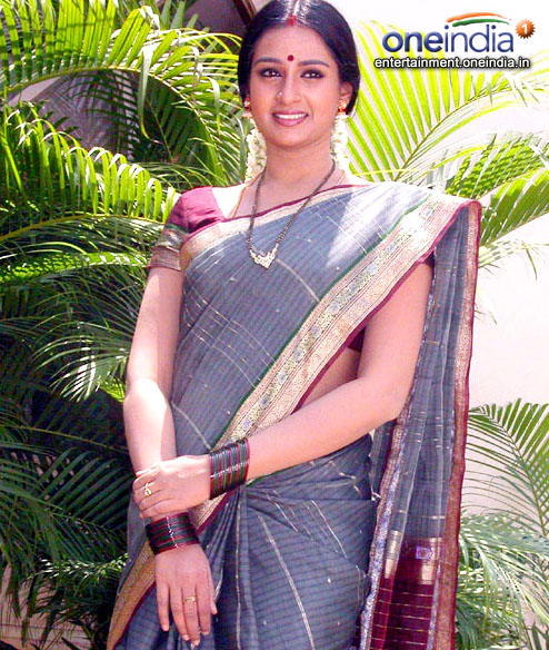 Laya Photos | Laya Latest HD Pics |Laya New Images - Filmibeat