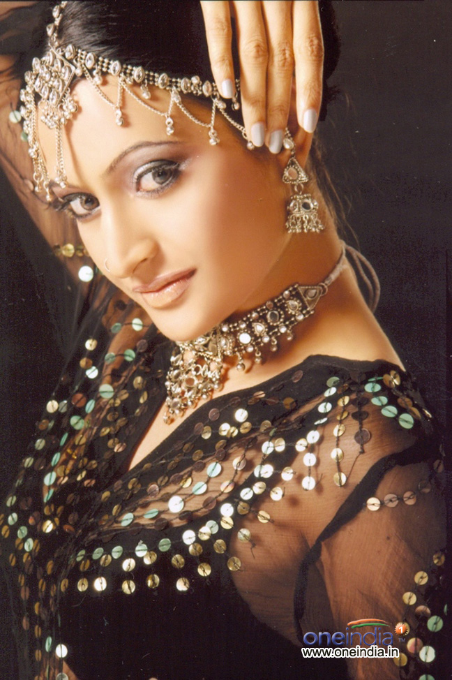 Poonam Sis Photos: Find Latest HD Images, Pictures, Stills & Pics ...