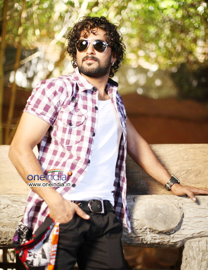 Gaana Bajaana Movie Poster & Photos | Gaana Bajaana Movie Location Pics ...