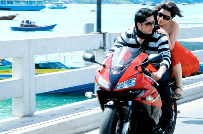 Krantiveer - The Revolution Movie Poster & Photos | Krantiveer - The ...