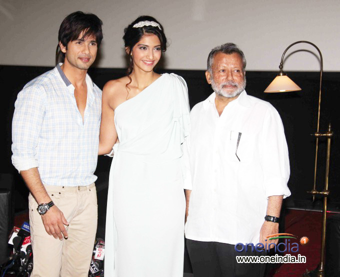Mausam First Look Launch - Filmibeat