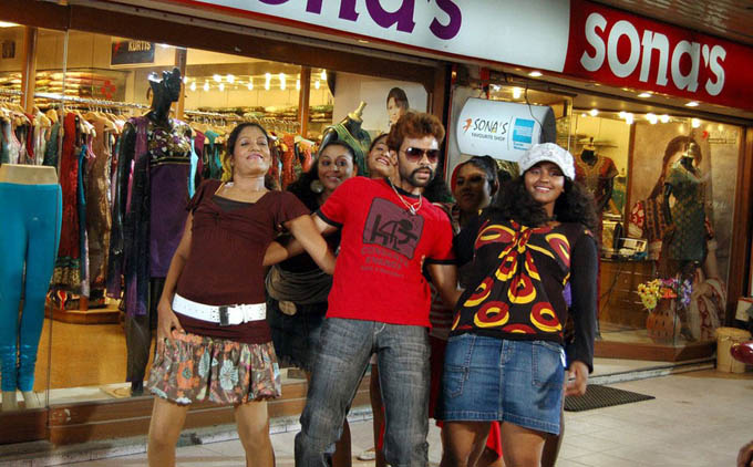 Aaran Tamil Movie: Pooja, Shooting Stills, Location Photos & First Look ...