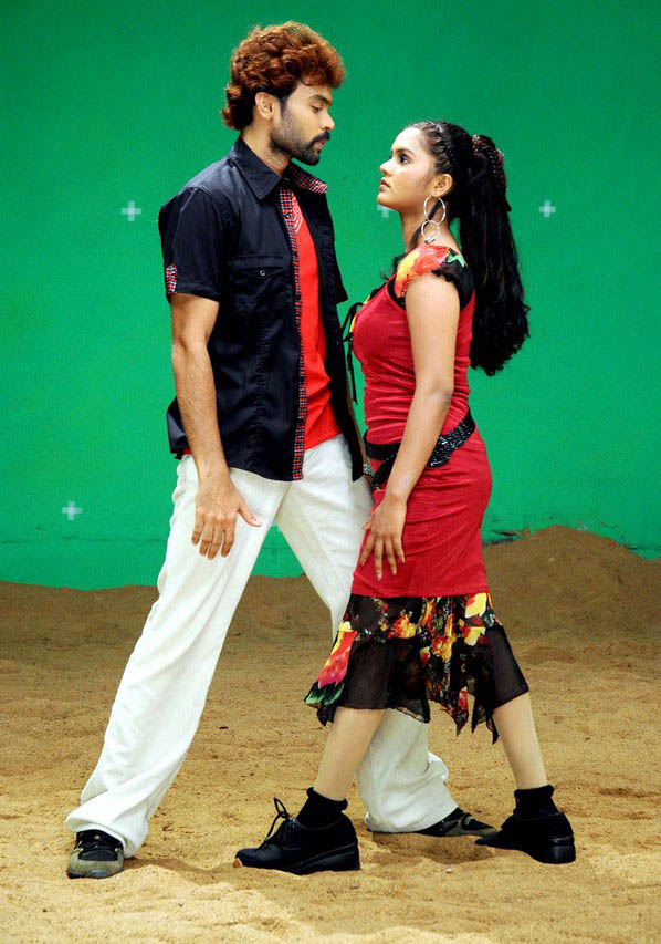 Aaran Tamil Movie: Pooja, Shooting Stills, Location Photos & First Look ...