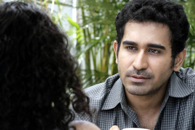 Naan Movie Poster & Photos | Naan Movie Location Pics | Naan Tamil ...