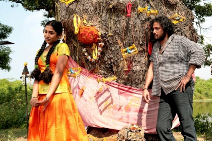 Aaravadhu Vanam Movie Poster & Photos | Aaravadhu Vanam Movie Location ...