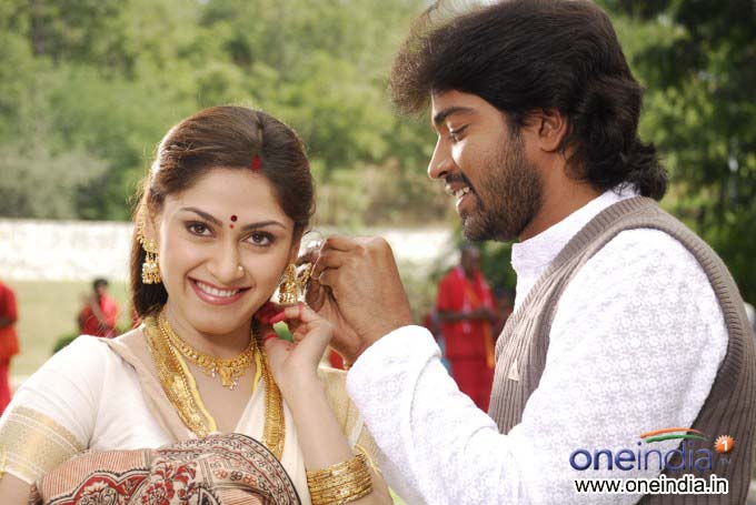 Subhapradam Movie Poster & Photos | Subhapradam Movie Location Pics ...