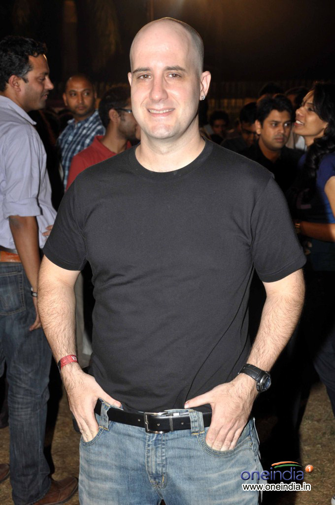 Tony Hawk Show - Filmibeat