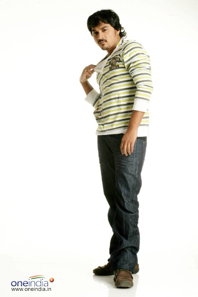 Babloo Movie Poster & Photos | Babloo Movie Location Pics | Babloo ...