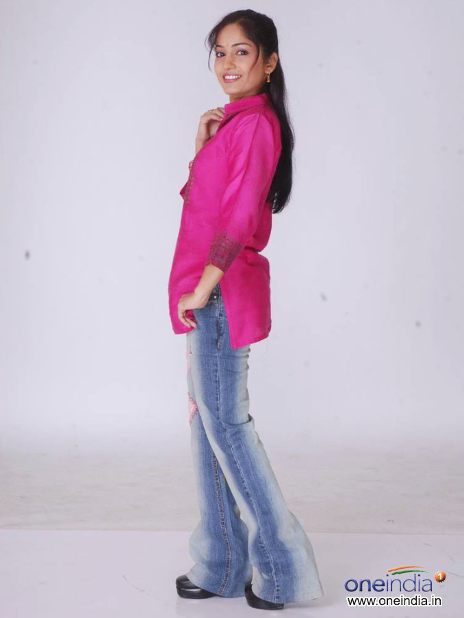 Snehituda Telugu Movie: Pooja, Shooting Stills, Location Photos & First ...