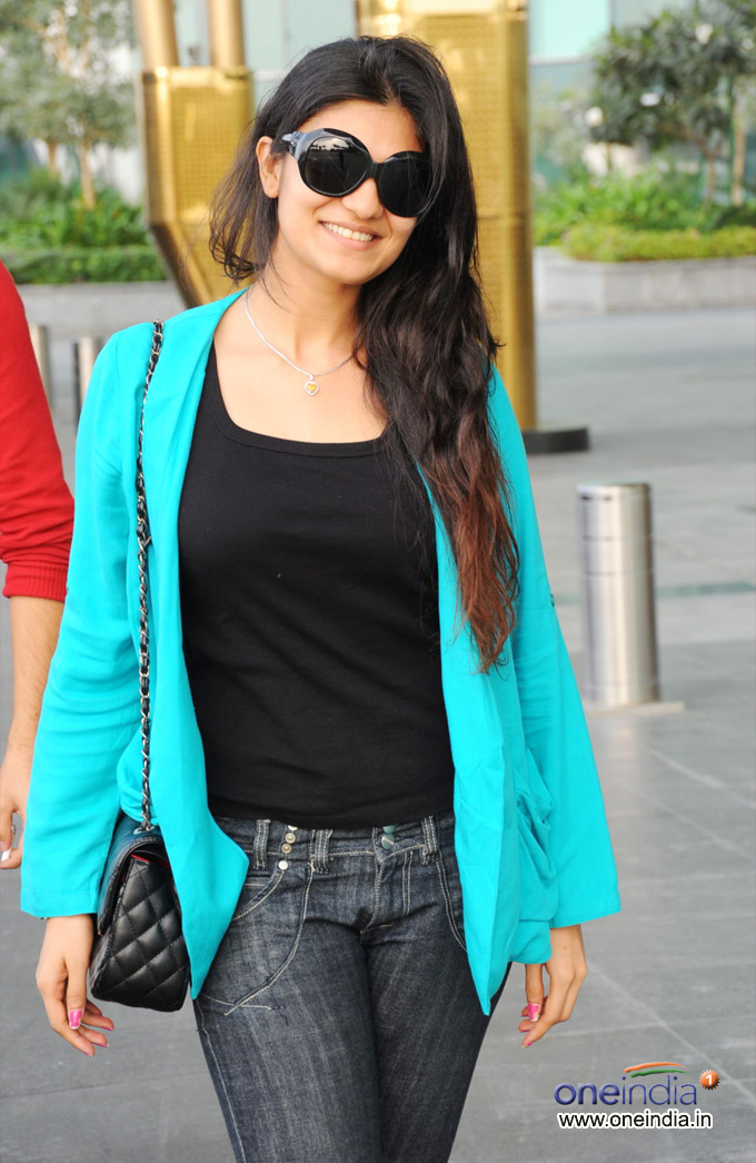 Siya Photos | Siya Latest HD Pics |Siya New Images - Filmibeat