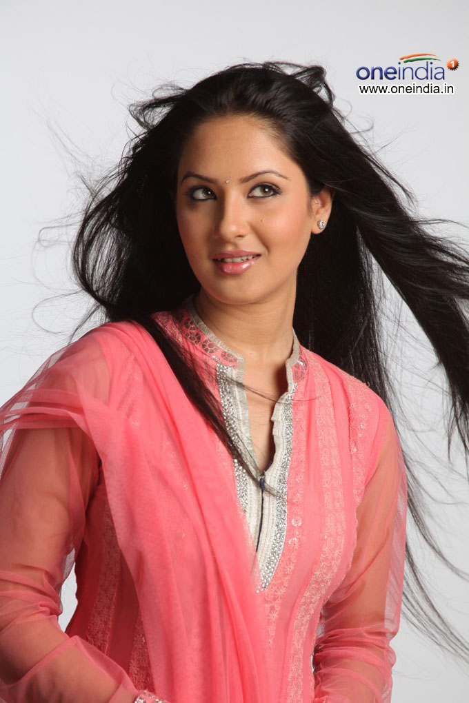 80+ Pooja Bose Photos: Find Latest HD Images, Pictures, Stills & Pics ...